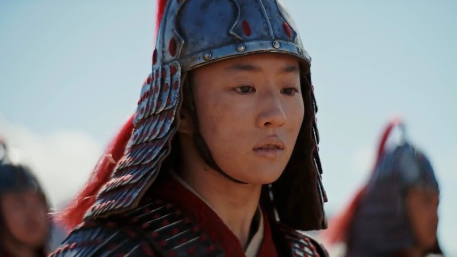 Девушка становится воином в финальном трейлере «Мулан» от Disney | КГ ...
